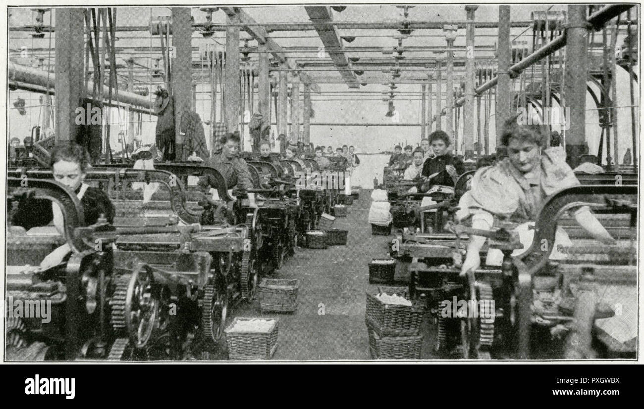 Cotton mill workers 1900s High Resolution Stock Photography and Images ...
