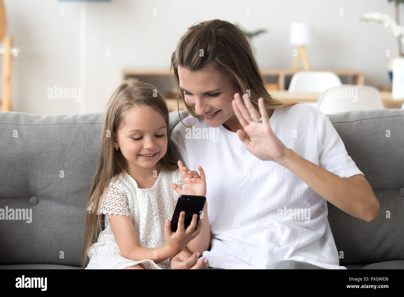 Call mom and cell phone hi-res stock photography and images - Alamy