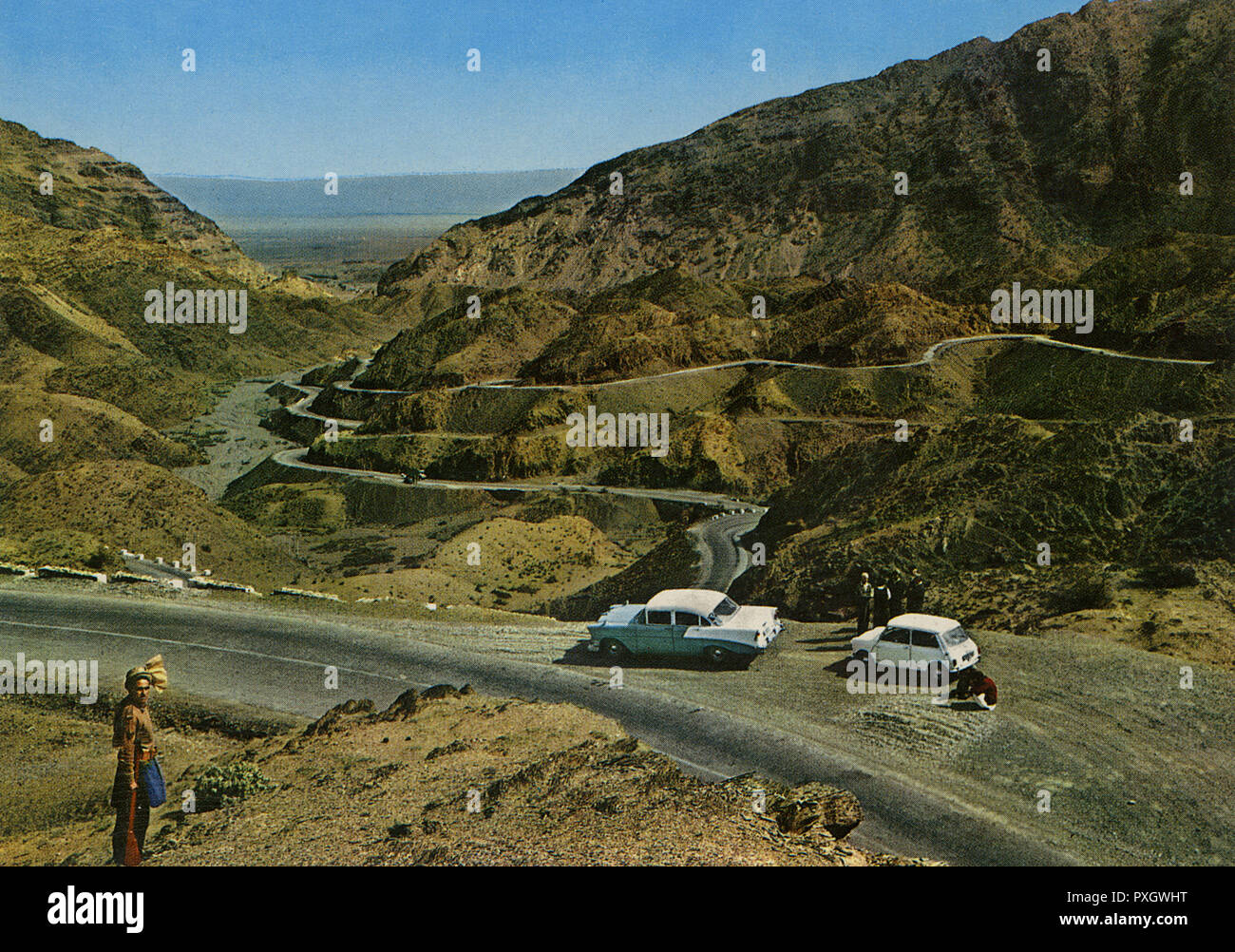 The Khyber Pass - Pakistan / Afghanistan Border Stock Photo - Alamy