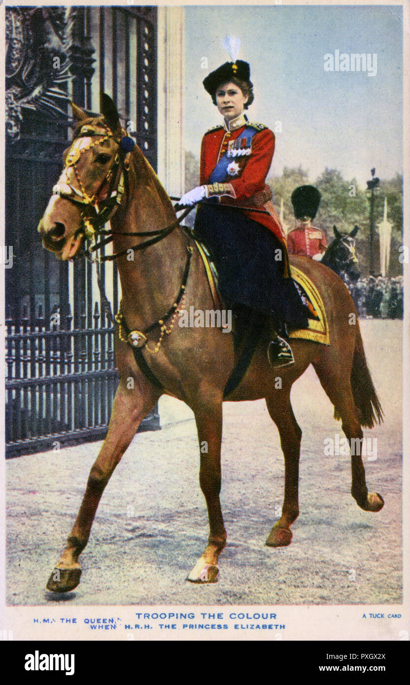 Queen elizabeth trooping horse riding hi-res stock photography and ...