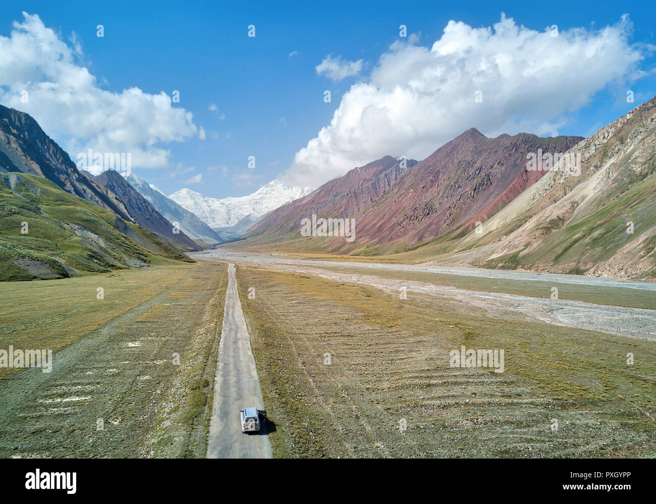 Kyzyl Art Pass between Kyrgyzstan and Tajikistan, taken in August 2018 ...