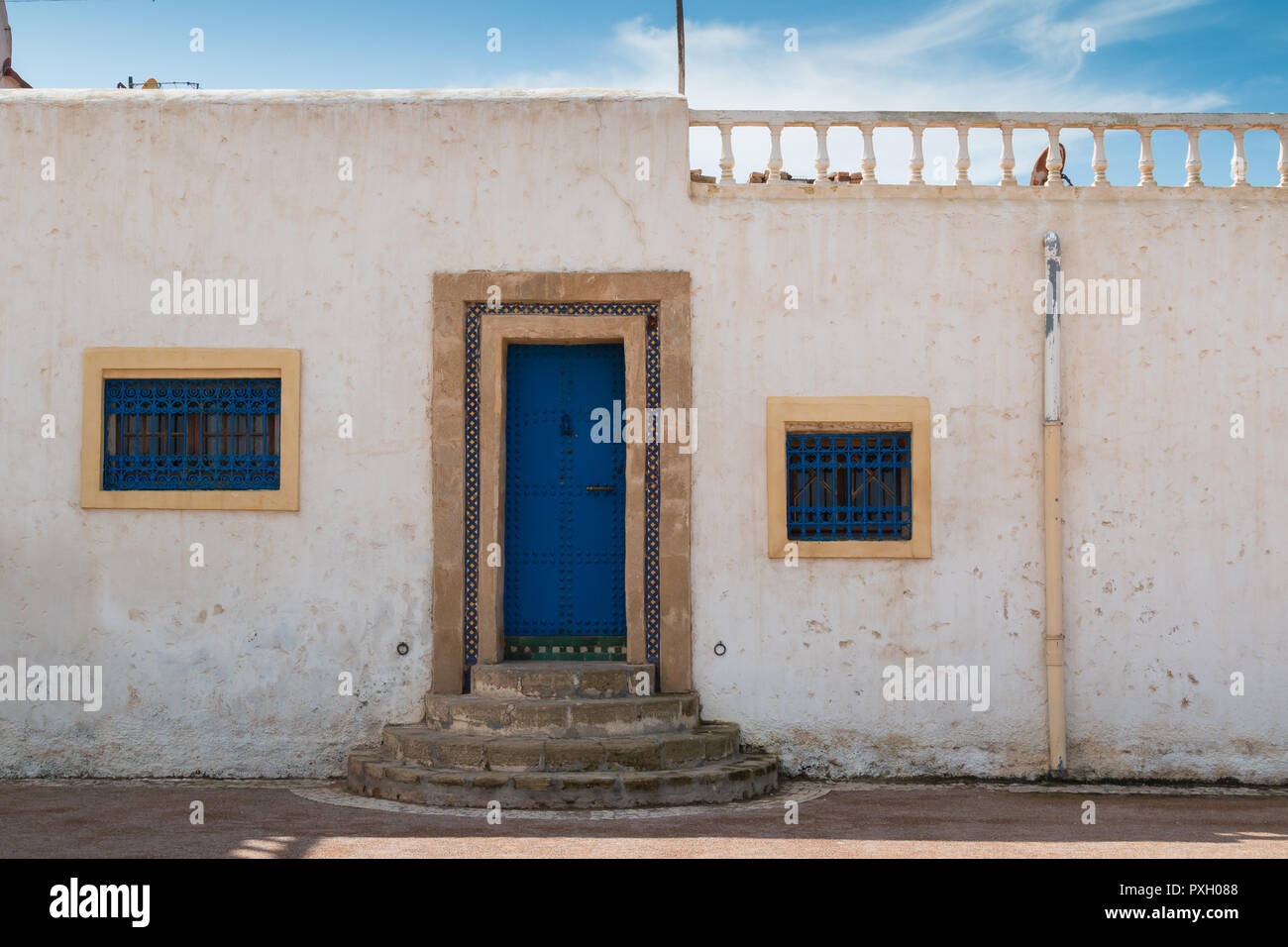 Rounded stairs hi-res stock photography and images - Alamy