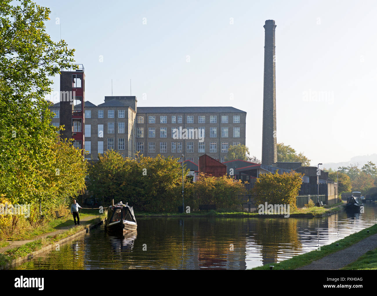 Huddersfield Narrow Canal, Slaithwaite,West Yorkshire, England UK Stock ...