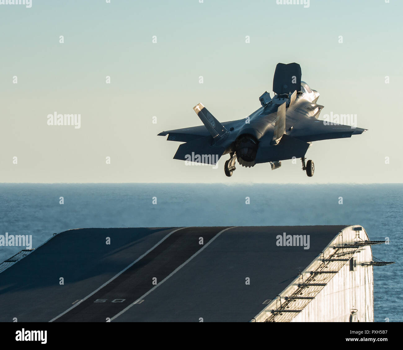 Royal Navy Commander Nathan Gray, test pilot with the F-35 Pax River ...