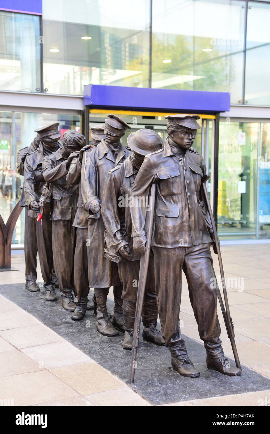 Returning blind soldiers hi-res stock photography and images - Alamy