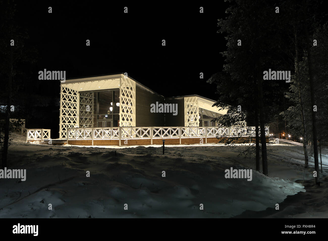 Arctic treehouse hotel finland hi-res stock photography and images - Alamy