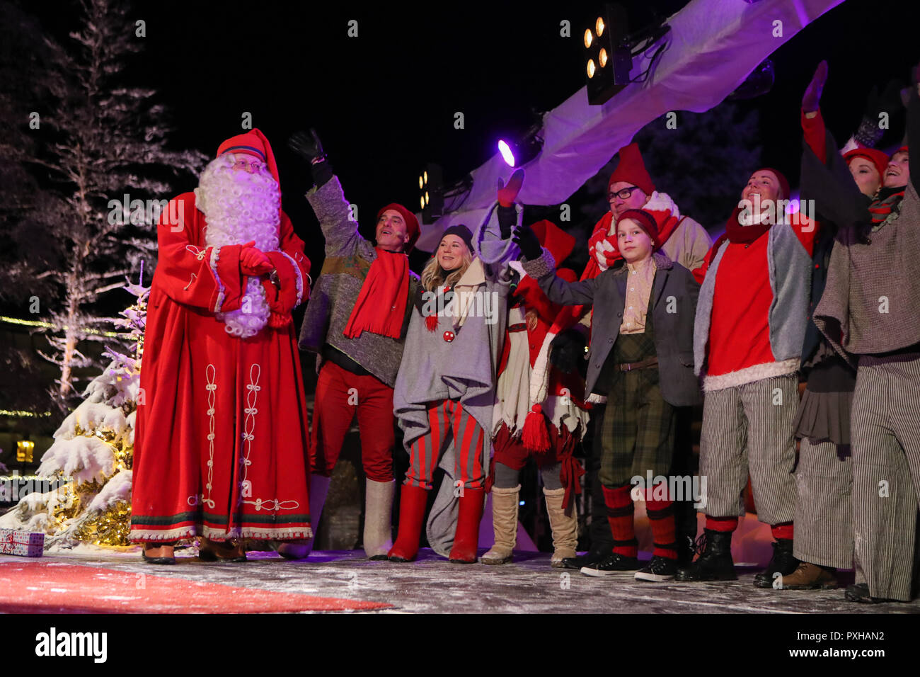 Santa Claus officially opens the Christmas season during a ceremony in ...
