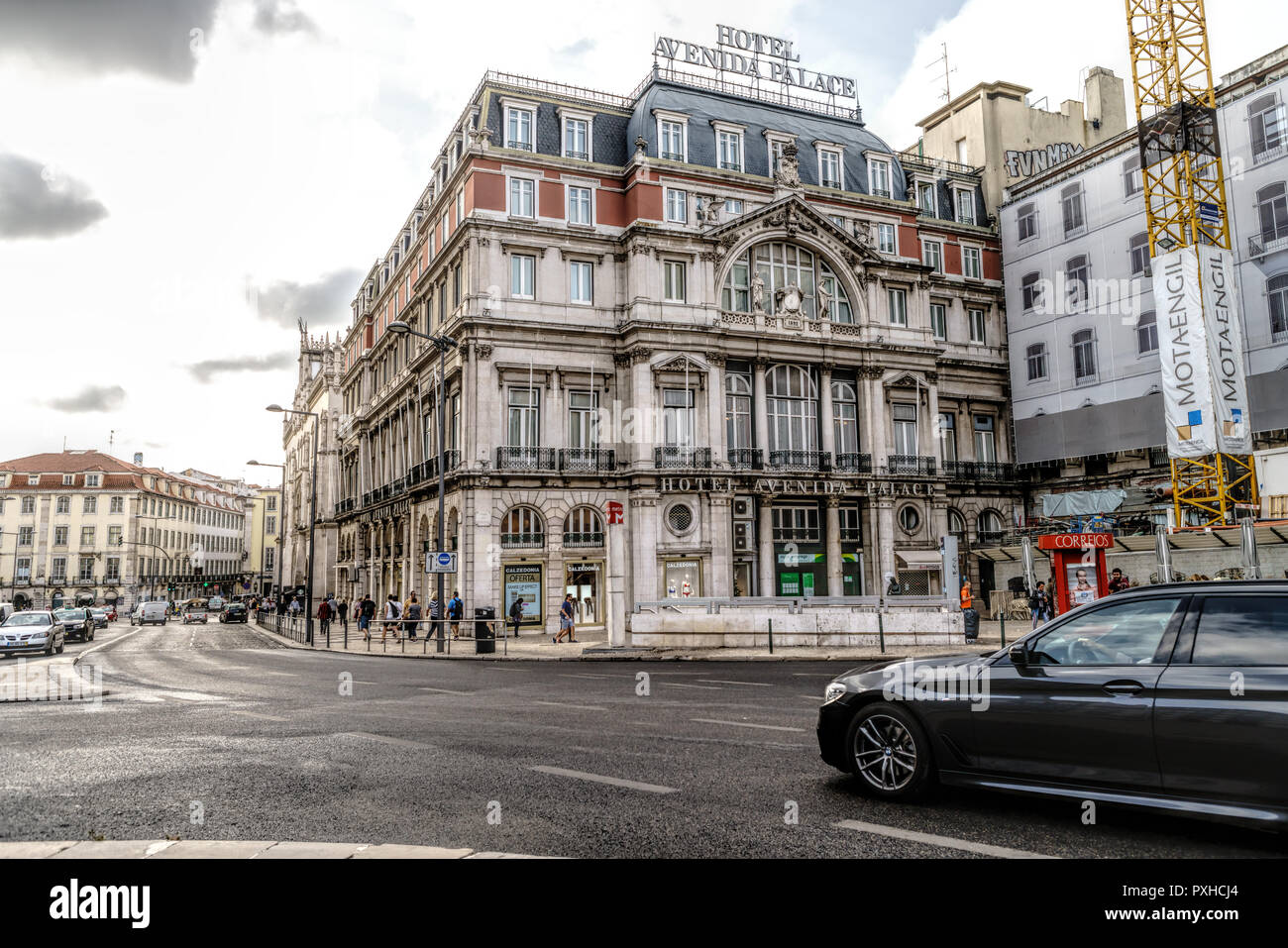 Restauradores Square (Praca dos Restauradores). The historical part of ...