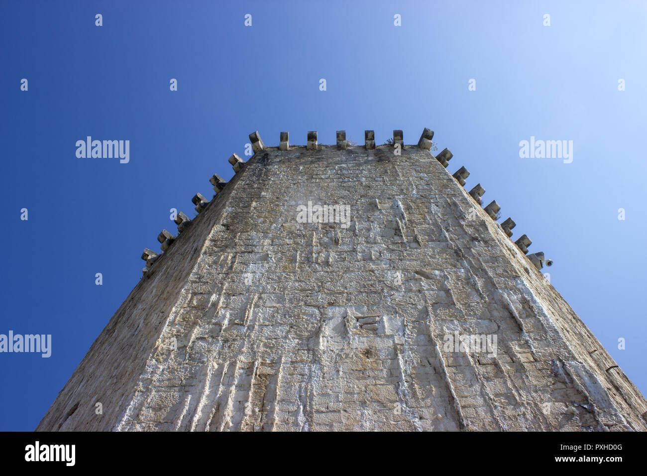 Detail of a wall medieval building hi-res stock photography and images ...