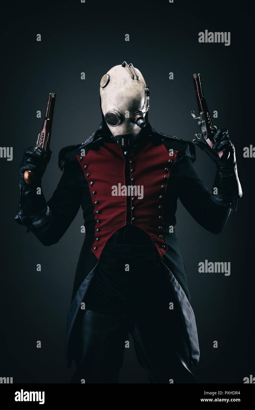 Steampunk war hi-res stock photography and images - Alamy