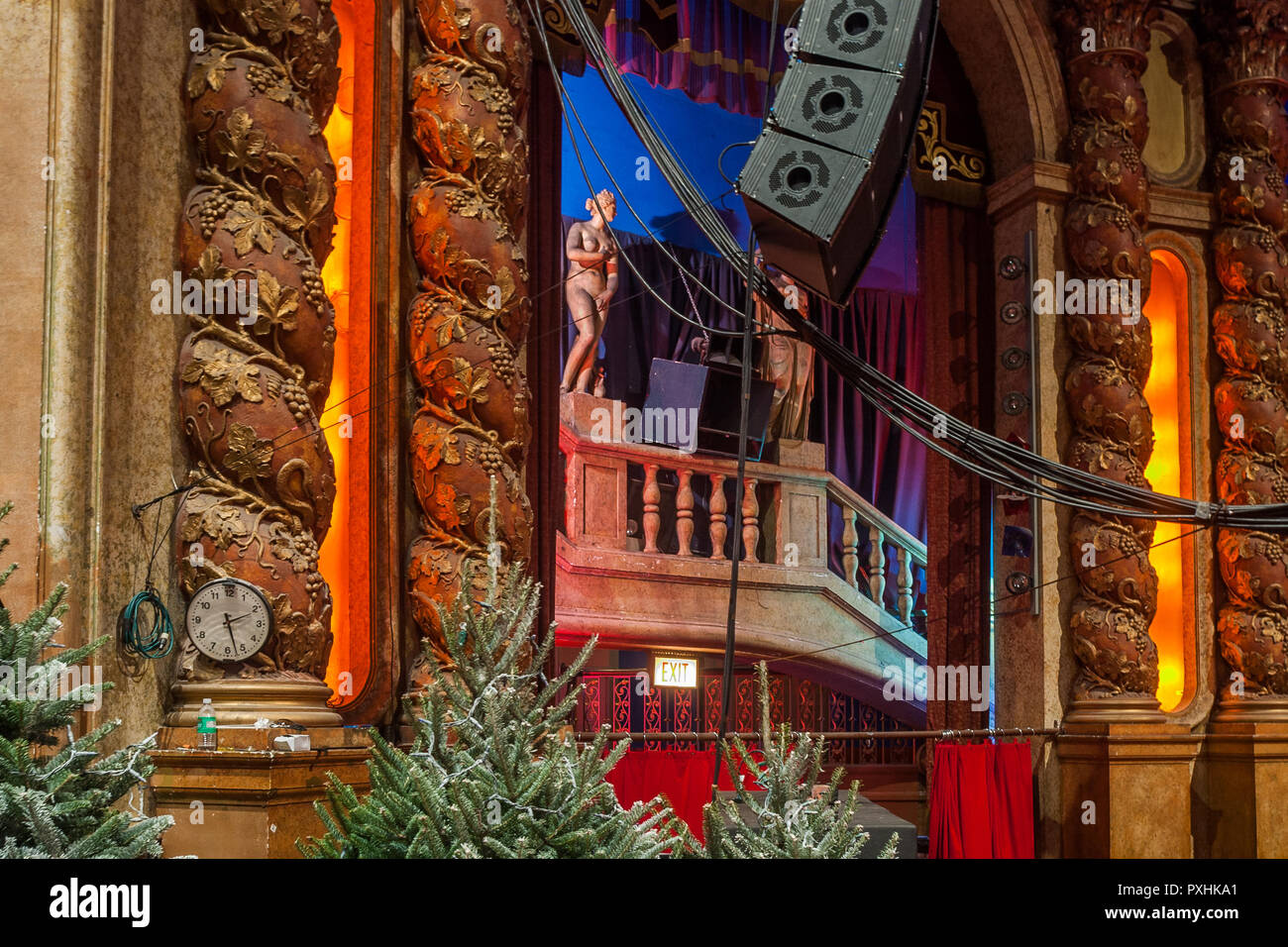 1920s movie theater interior hi-res stock photography and images - Alamy