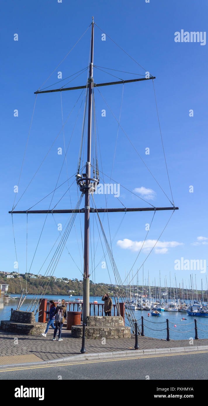 mainmast or main mast replica of 400 year old mast in Kinsale harbour ...