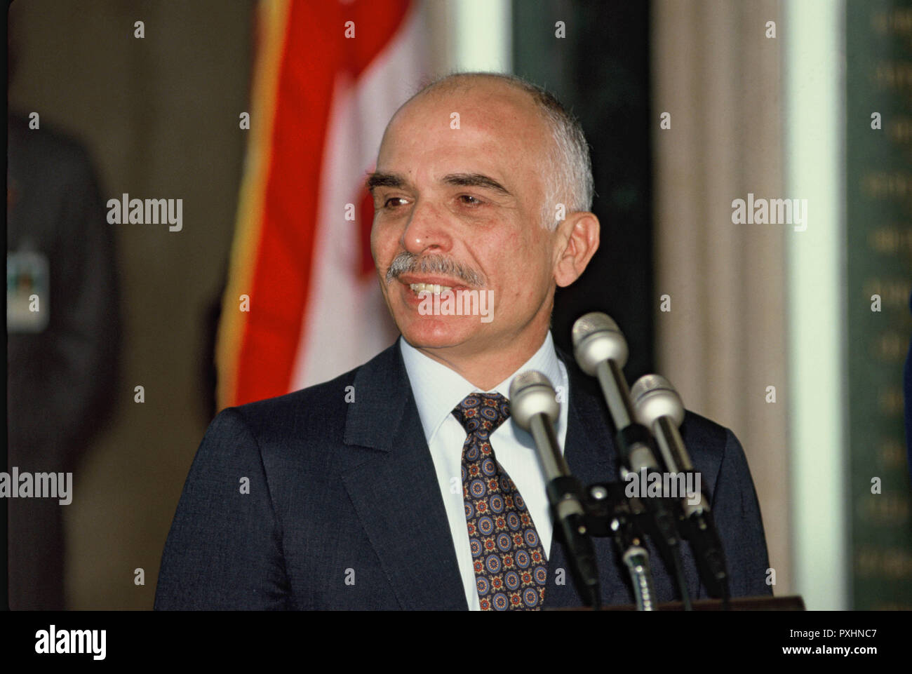 Washington, DC 1989/04/01 President H.W. Bush (Bush 41), and King ...