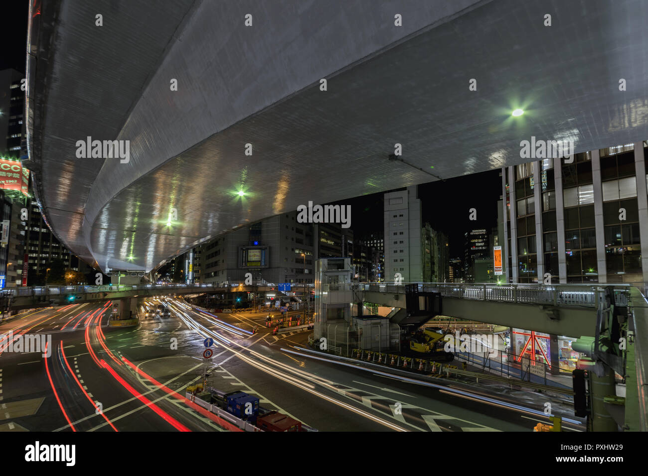 Overpass and traffic at night, Shinjuku, Tokyo, Japan Stock Photo - Alamy