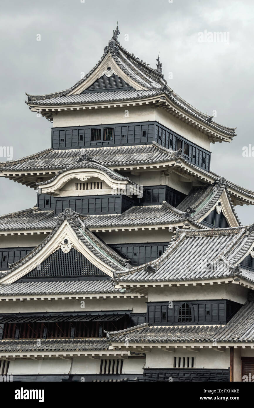 Black crow castle hi-res stock photography and images - Alamy