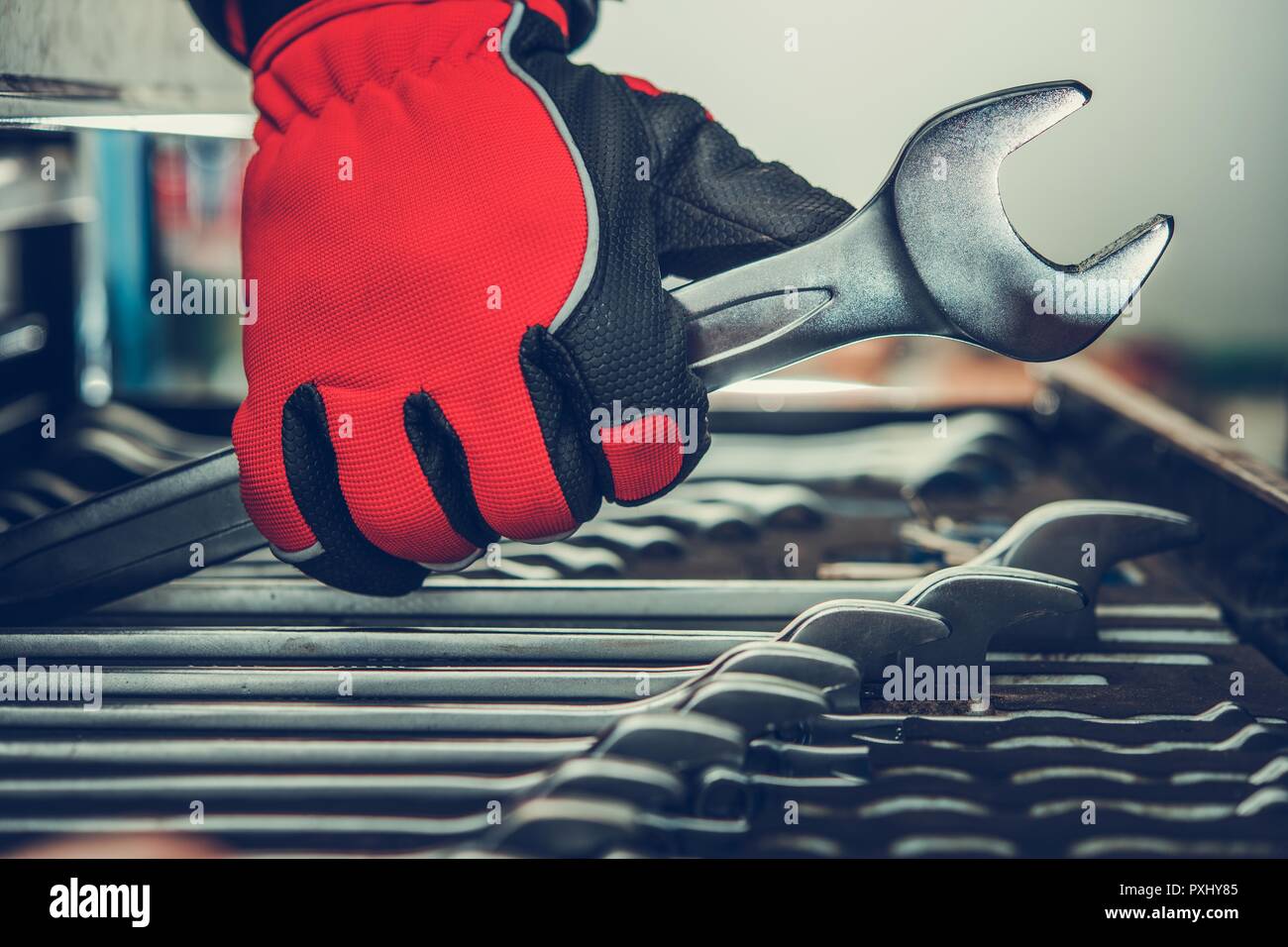 Professional Car Mechanic Wrenches Cabinet. Choosing Right Tool ...
