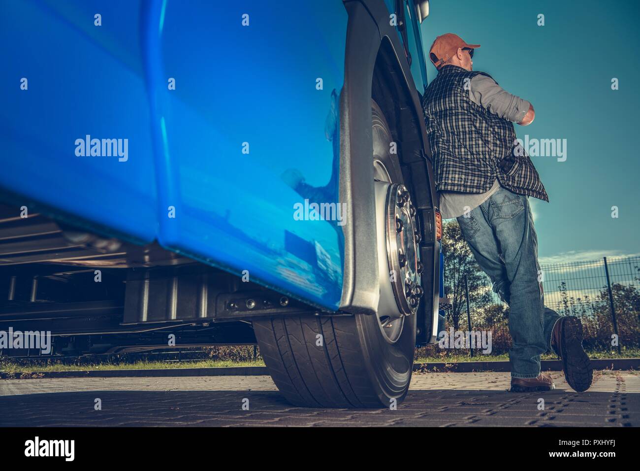 Truck driver rest hi-res stock photography and images - Alamy