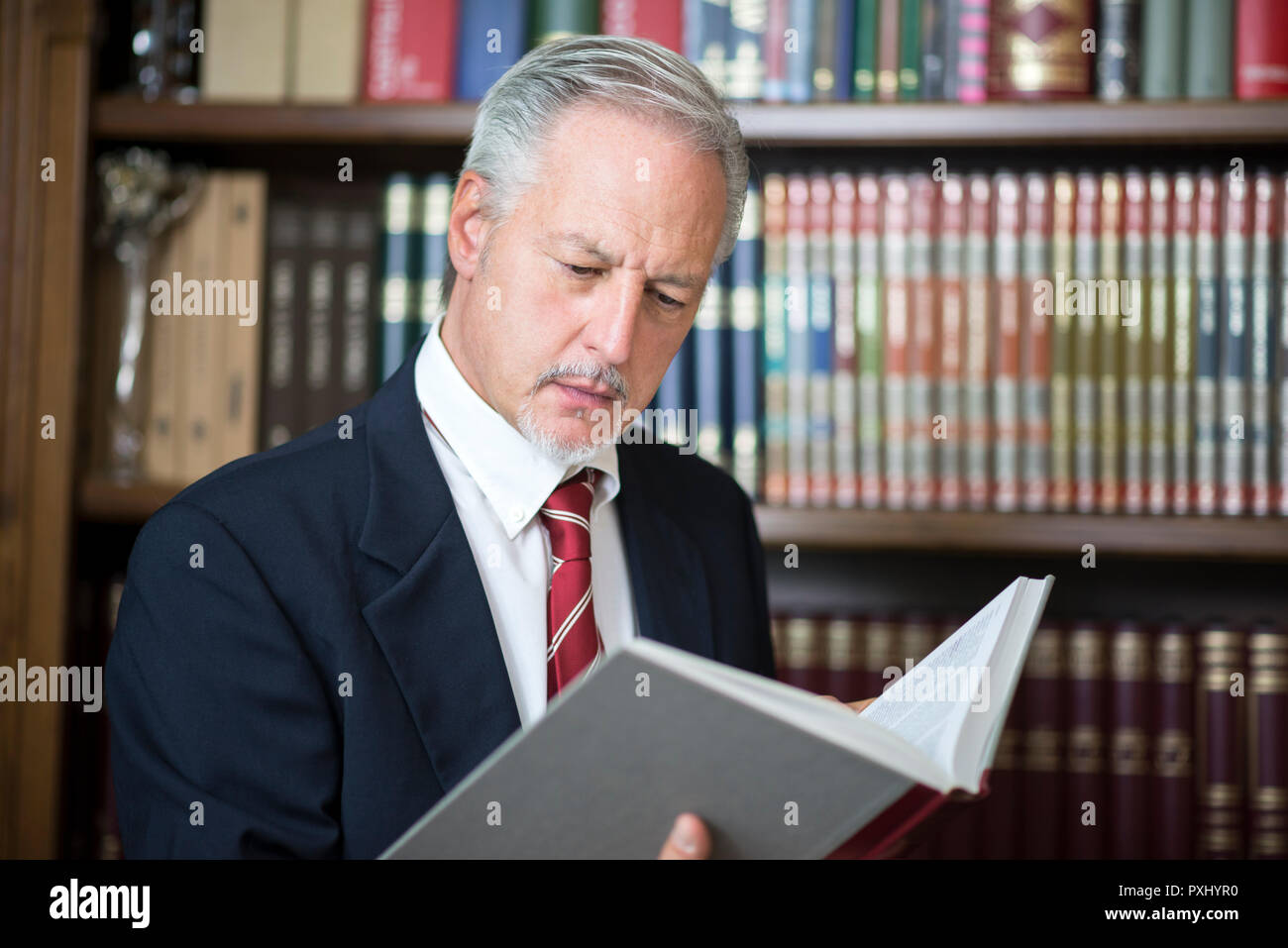 Entrepreneur library hi-res stock photography and images - Alamy