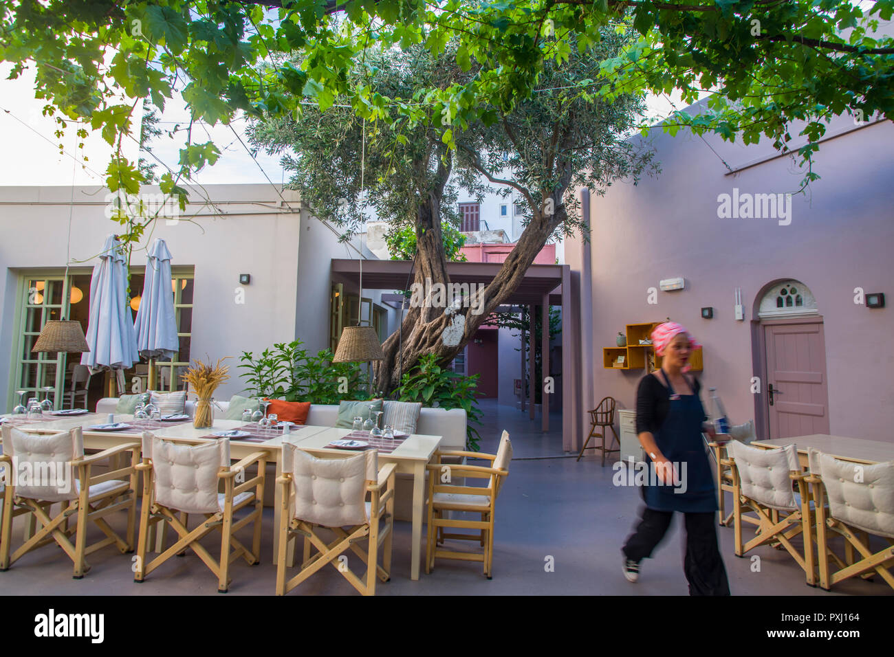 Mikro karavi hi-res stock photography and images - Alamy