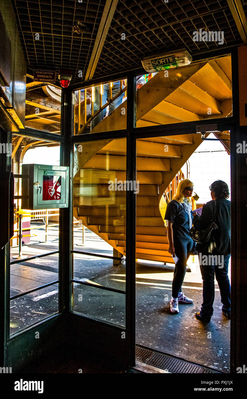 Inside eiffel tower hi-res stock photography and images - Alamy
