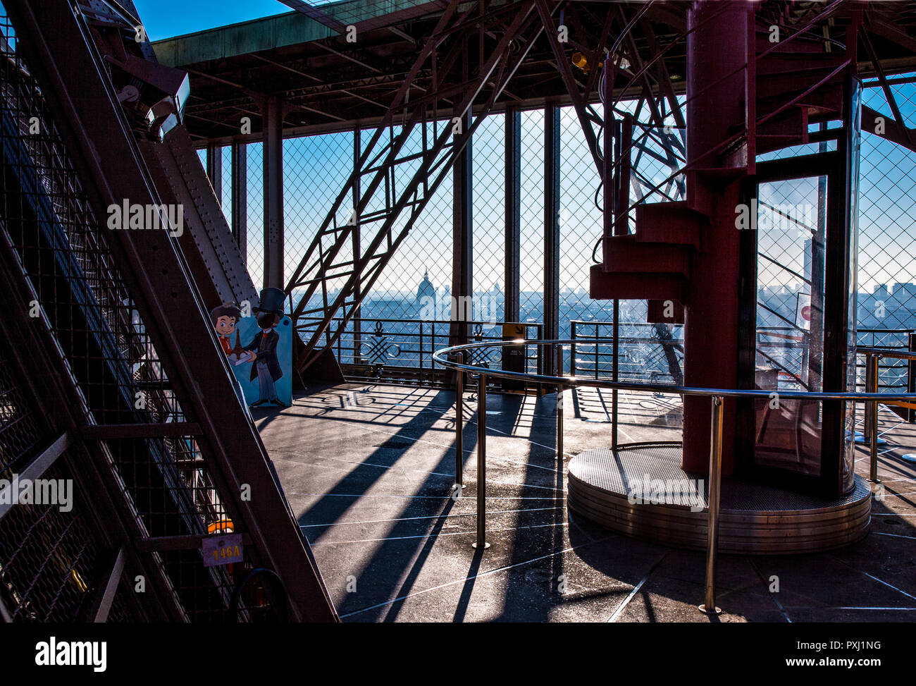 Inside eiffel tower hi-res stock photography and images - Alamy