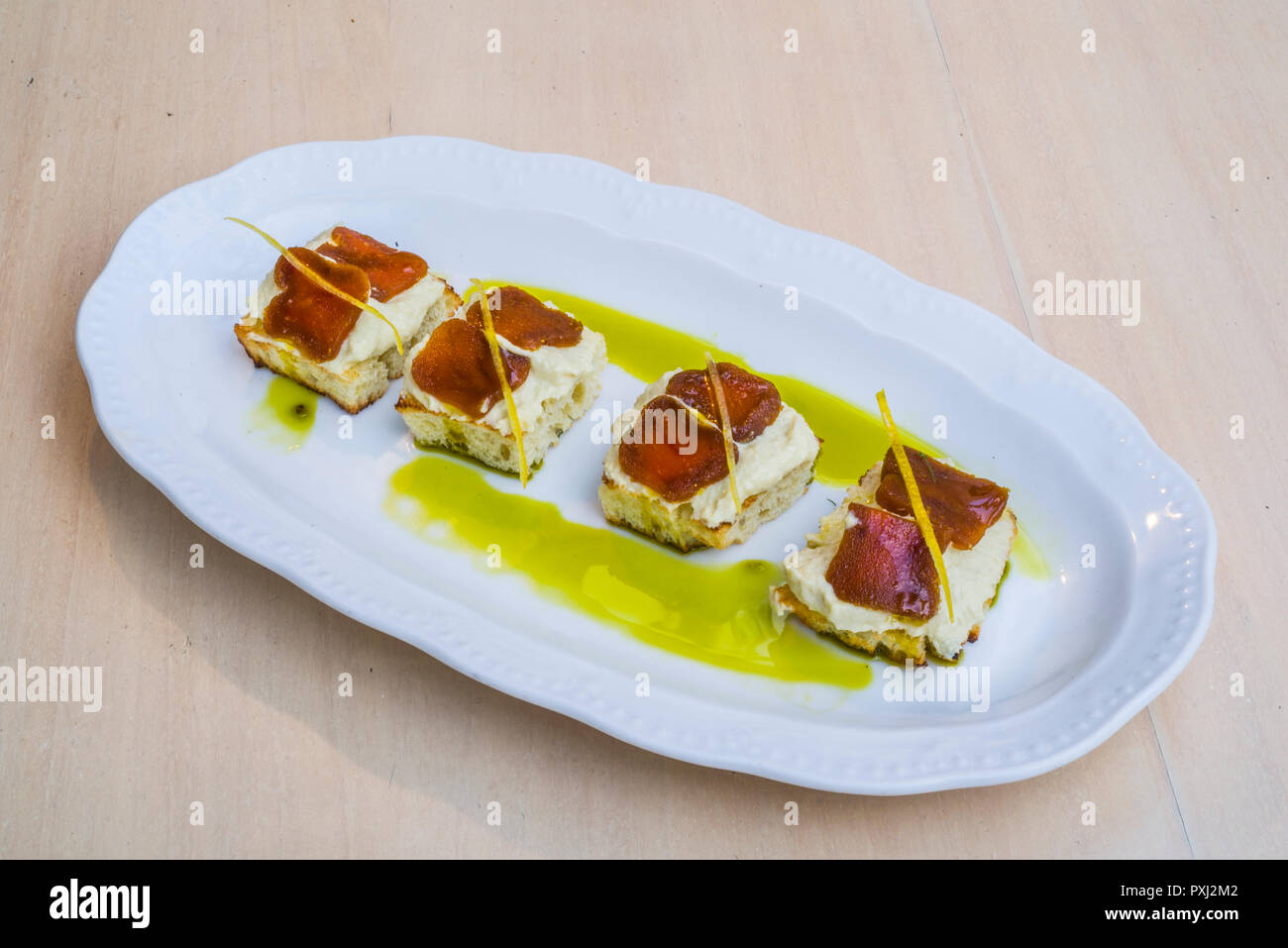 europe, greece, cyclades, tinos, island, town, itan ena mikro karavi ...