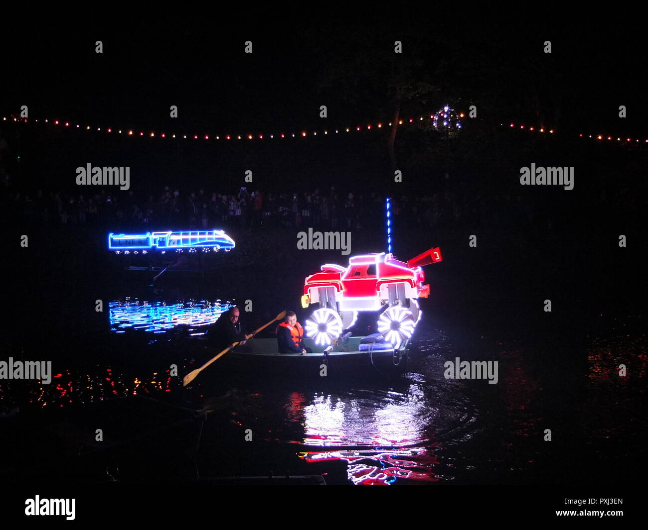 Illuminated boats hi-res stock photography and images - Alamy