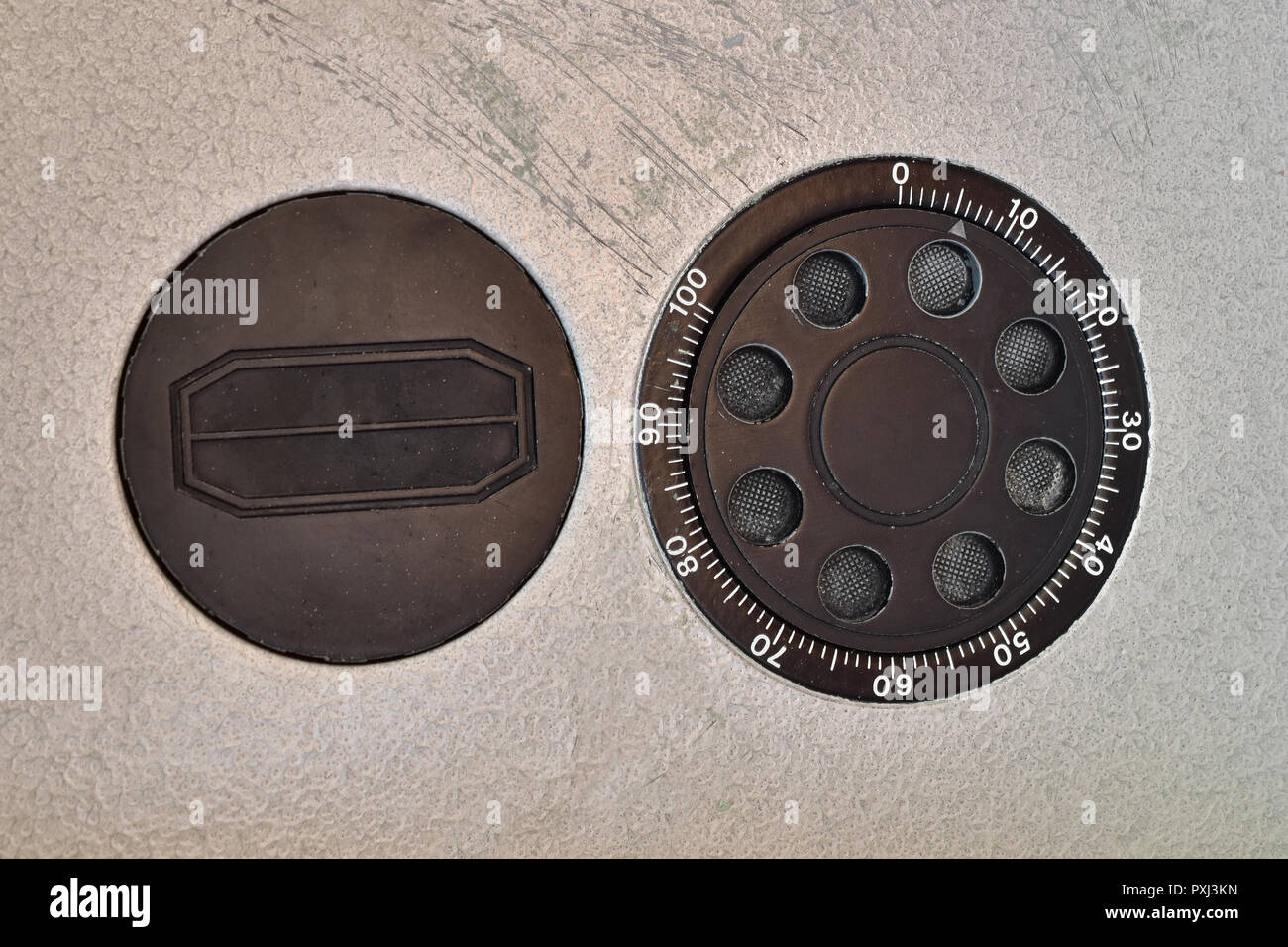 Steel vault wall hi-res stock photography and images - Alamy