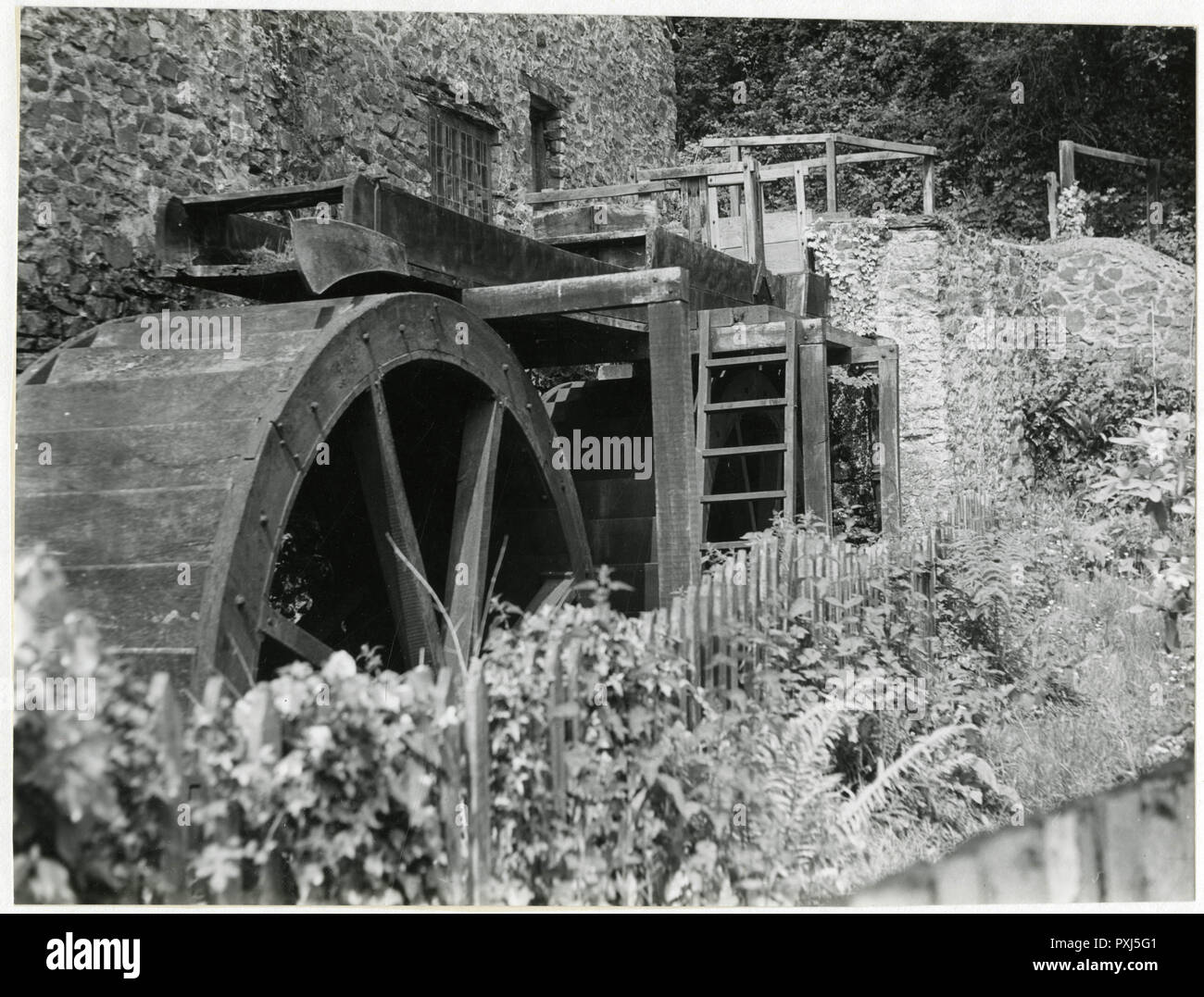 MILL WHEEL AT DUNSTER Stock Photo - Alamy