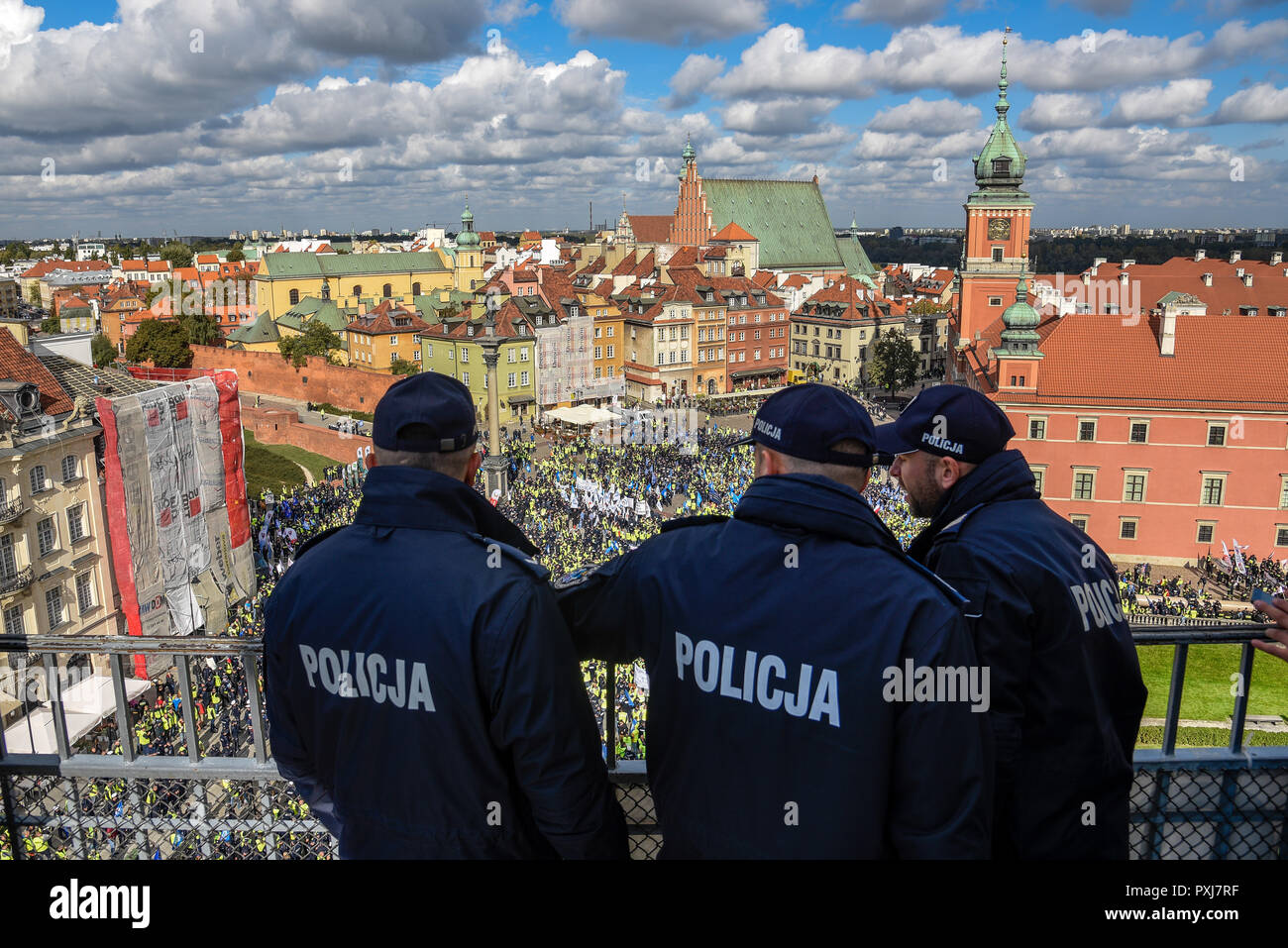 Warsaw police hi-res stock photography and images - Alamy