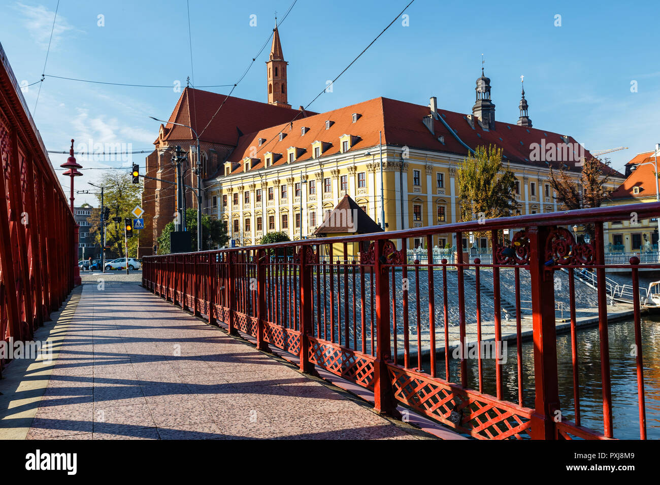 Sand Bridge over Odra river, Wroclaw, Poland Stock Photo - Alamy