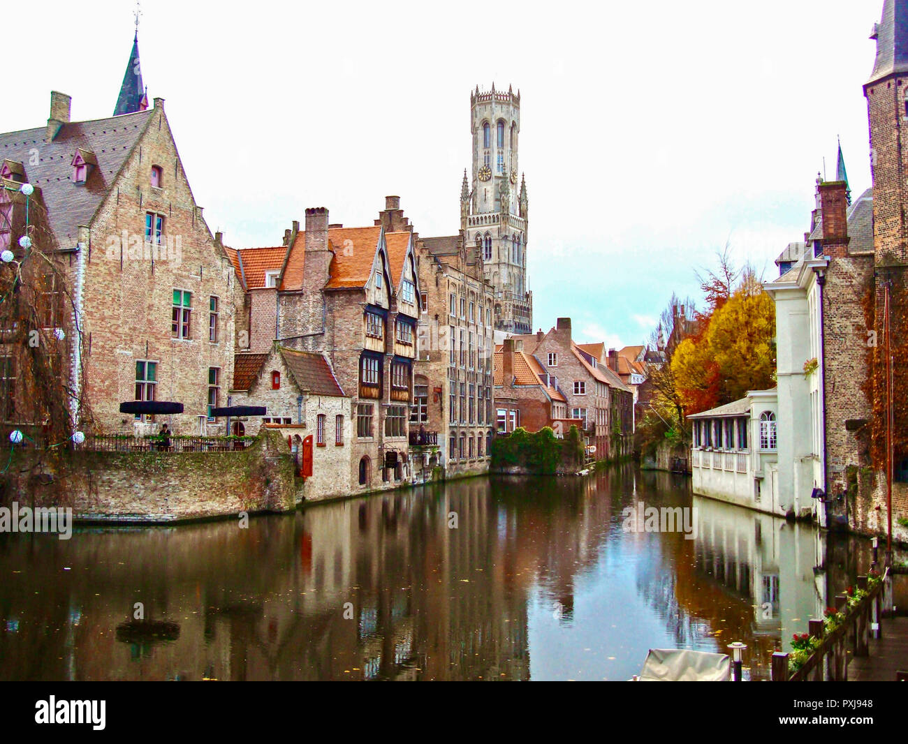 Brugge/Belgium - Autumn. Old town buildings on the canal. Beautiful ...