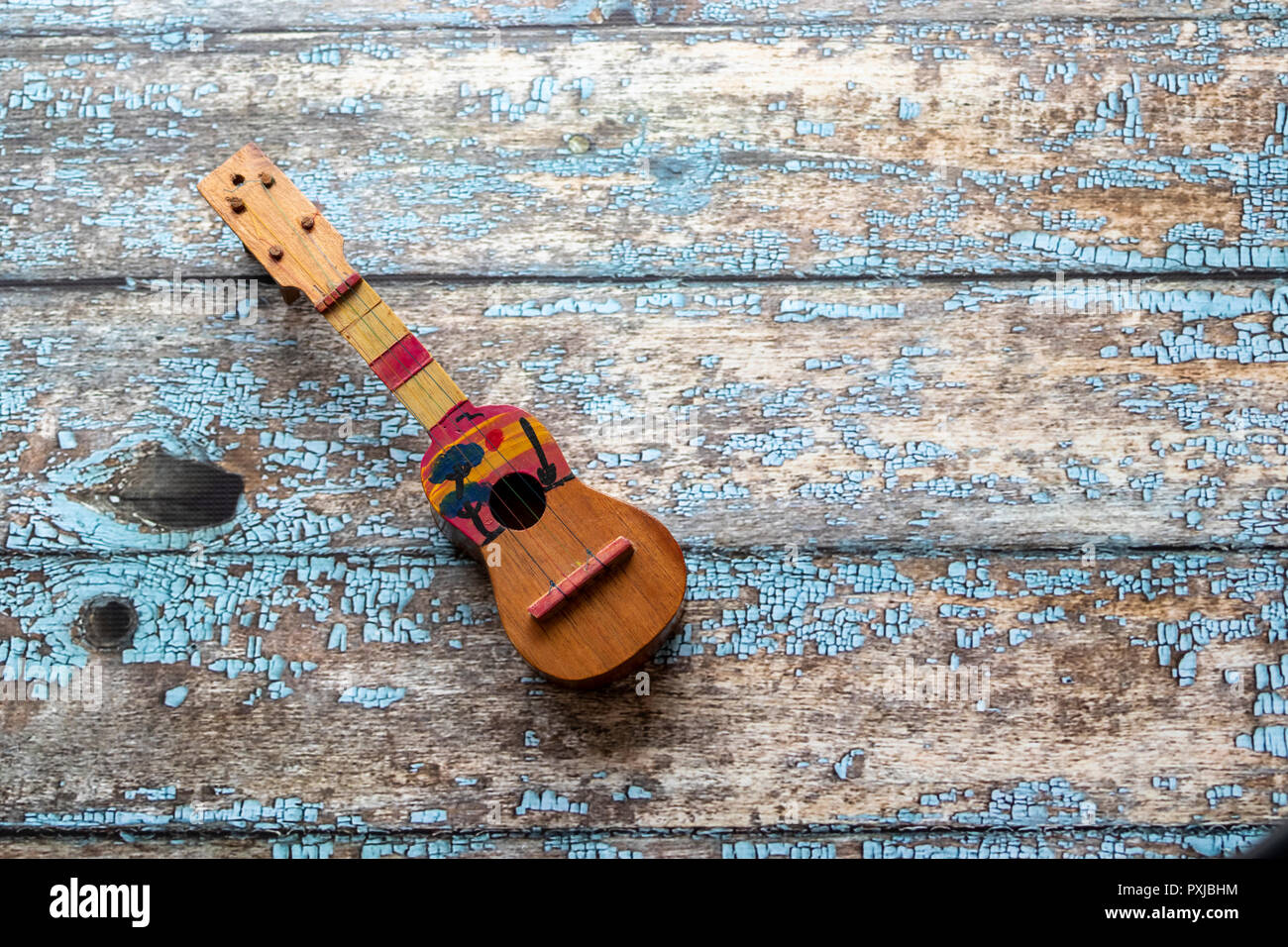 Cuatro instrument hi-res stock photography and images - Alamy
