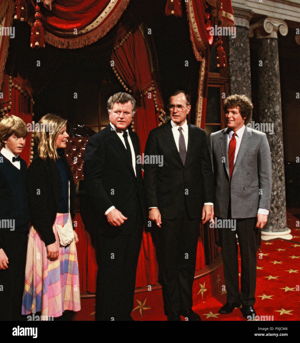 1983 bush hi-res stock photography and images - Alamy