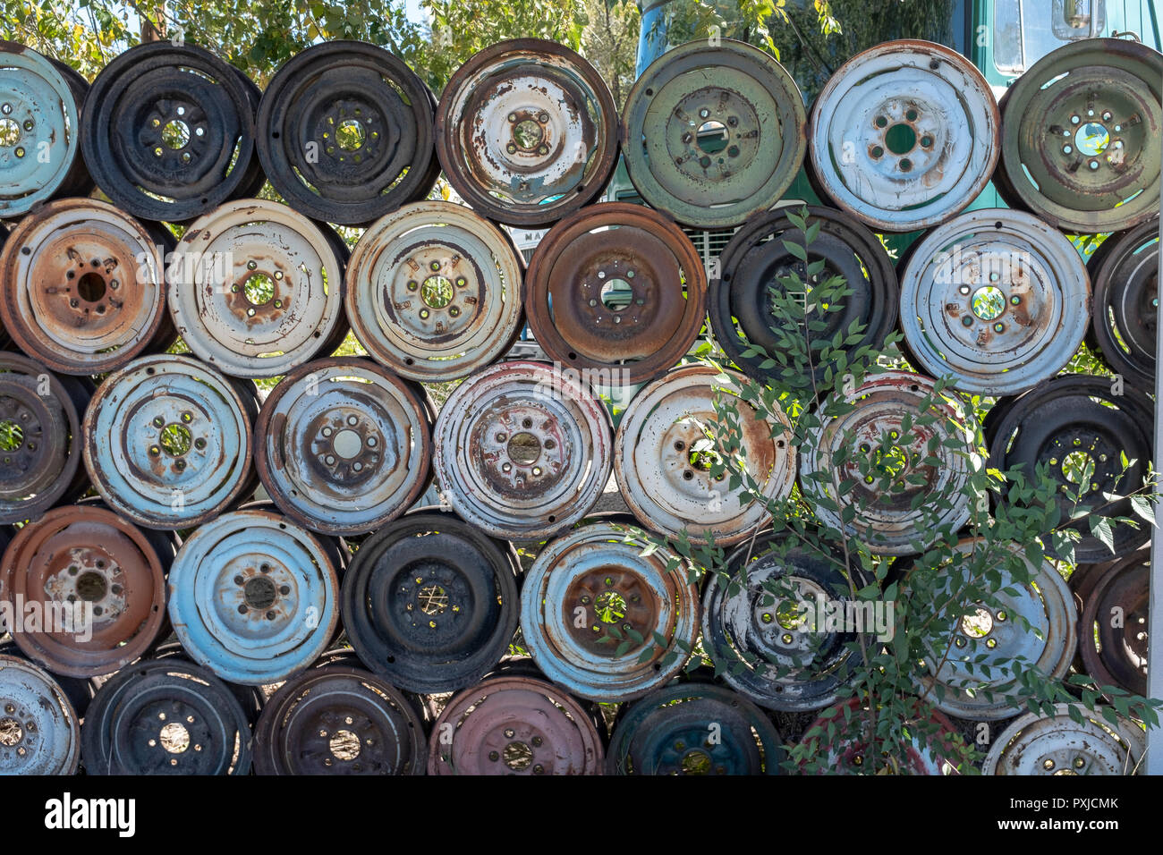 Rusted wheel rims hi-res stock photography and images - Alamy