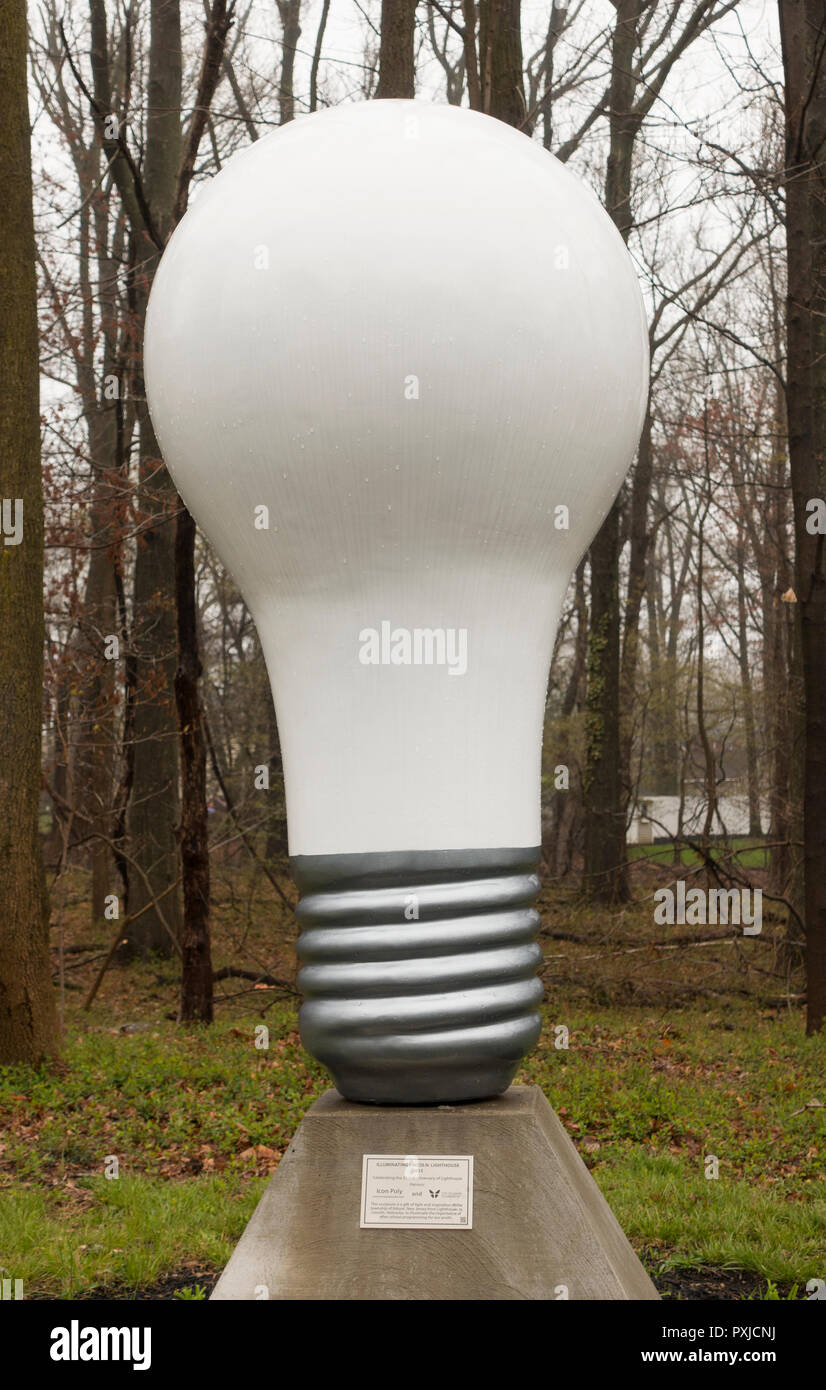 Thomas edison memorial tower hi-res stock photography and images - Alamy