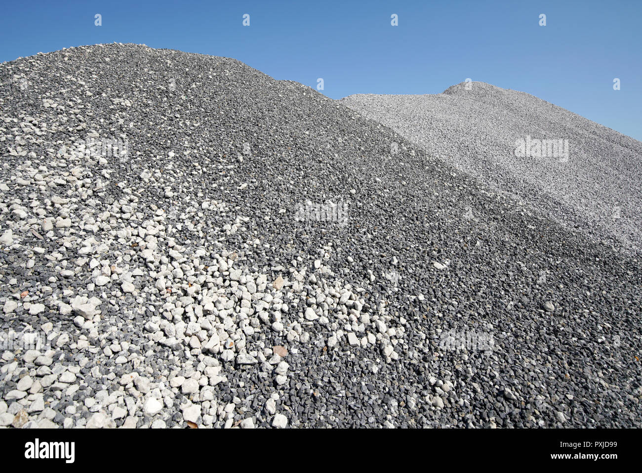 Crushed limestone hi-res stock photography and images - Alamy