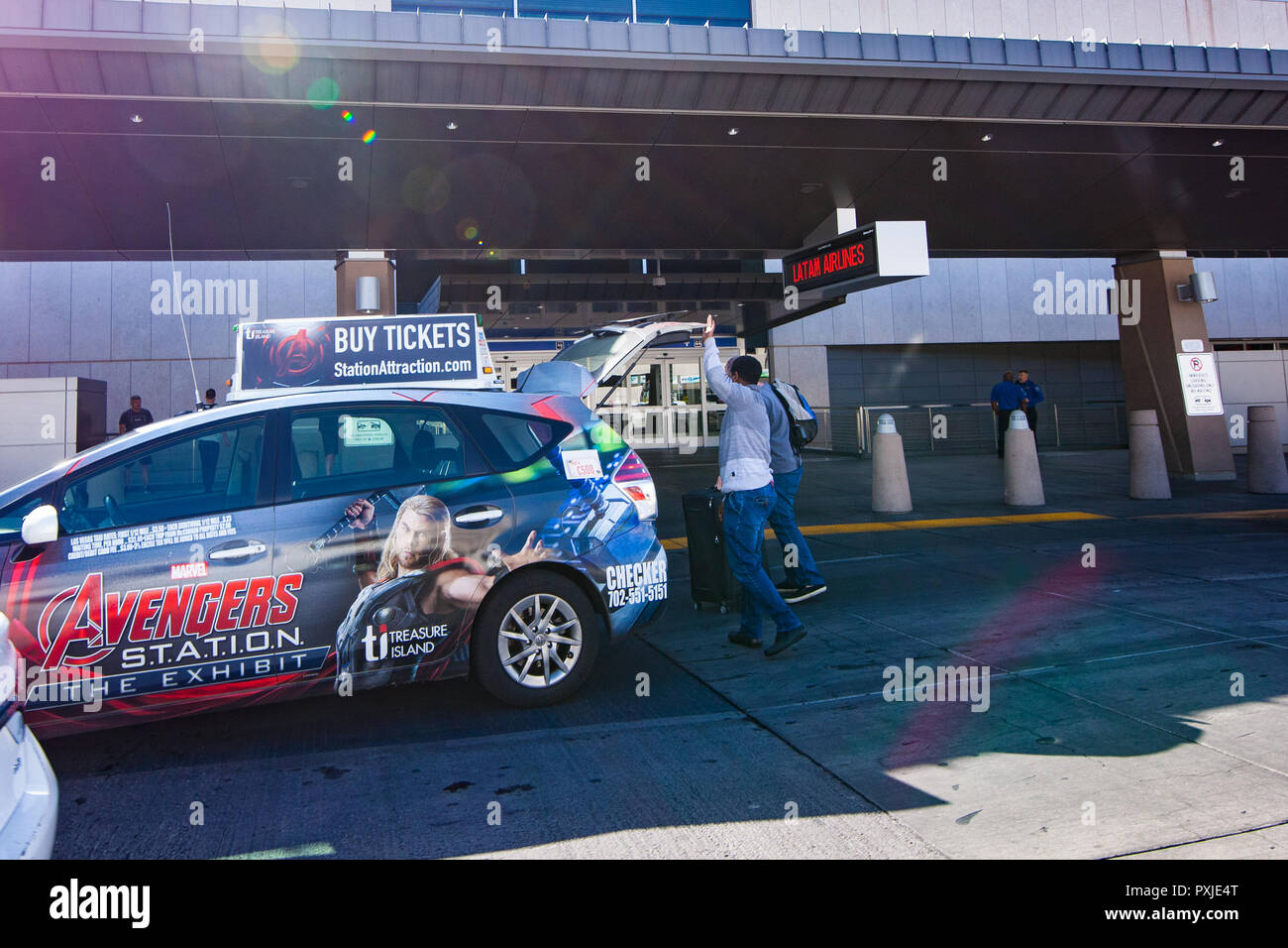 Passenger drop off hi-res stock photography and images - Alamy