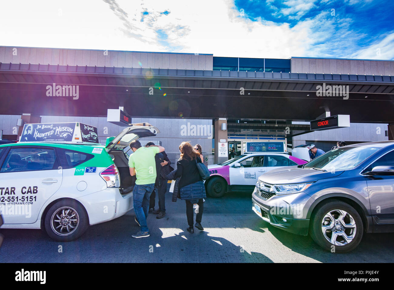 Passenger drop off Terminal 3 at McCarran International Airport in Las ...