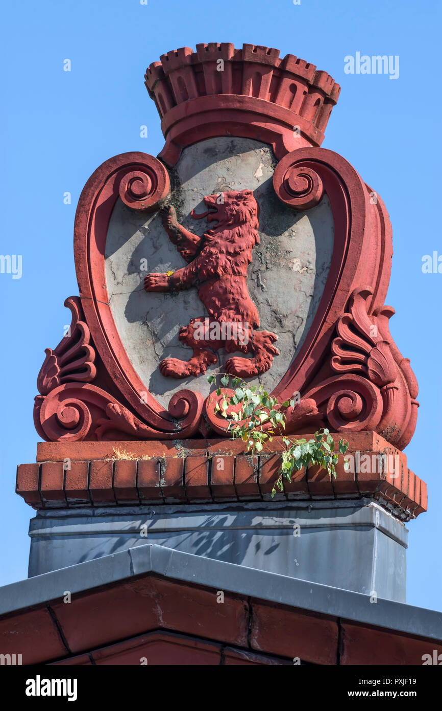 Berlin coat of arms, bear with crown on the historic market hall IX ...