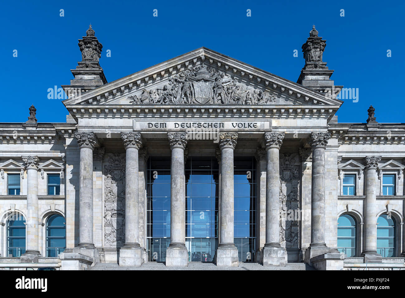 Reichstag facade hi-res stock photography and images - Alamy