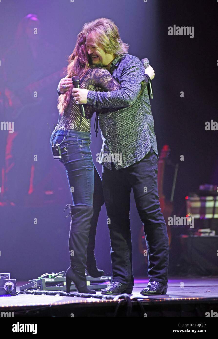 Rome, GA, USA. 19th Oct, 2018. Tyler Reese Tritt, Travis Tritt on stage ...