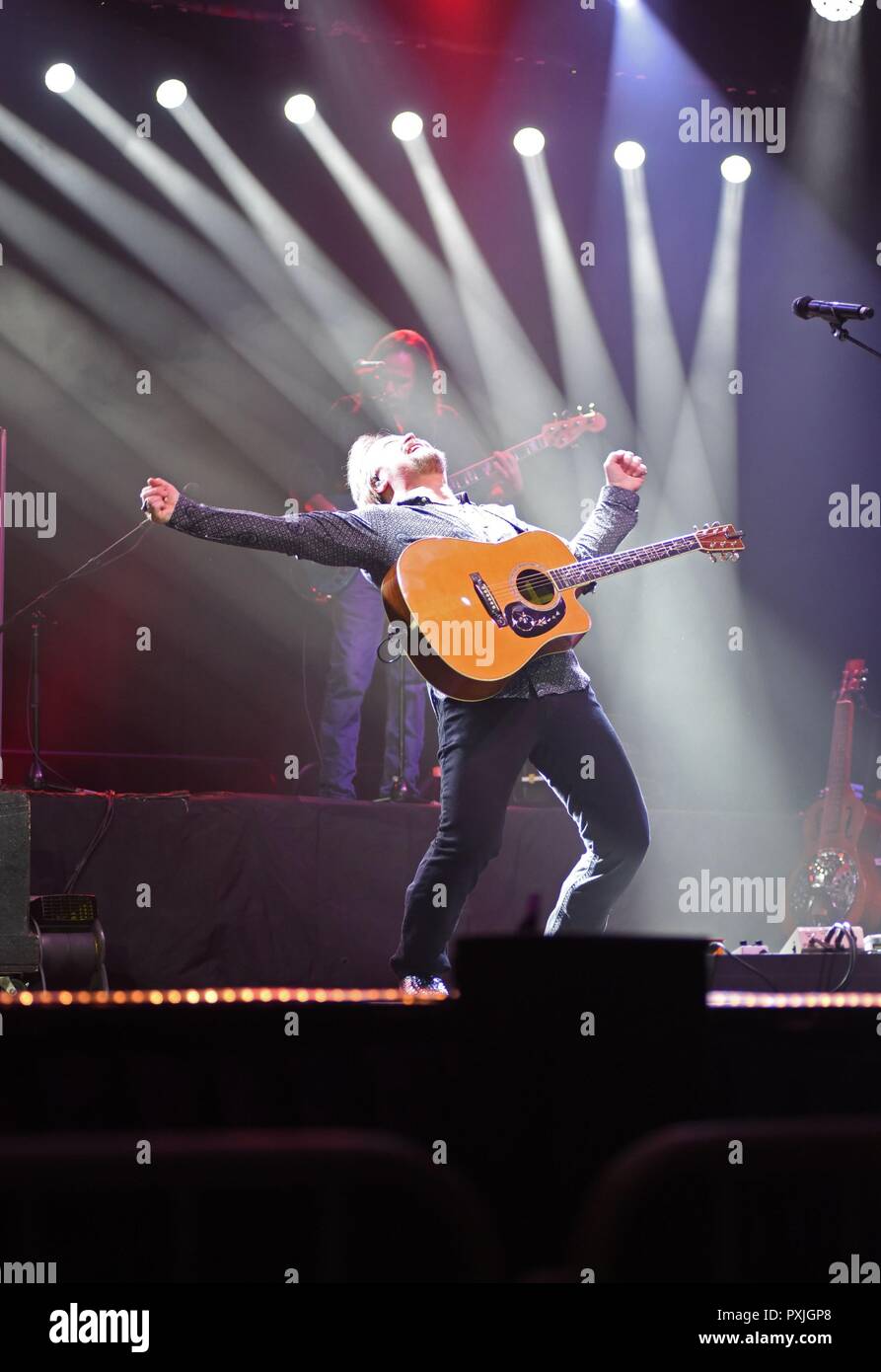 Travis Tritt In Concert High Resolution Stock Photography and Images ...