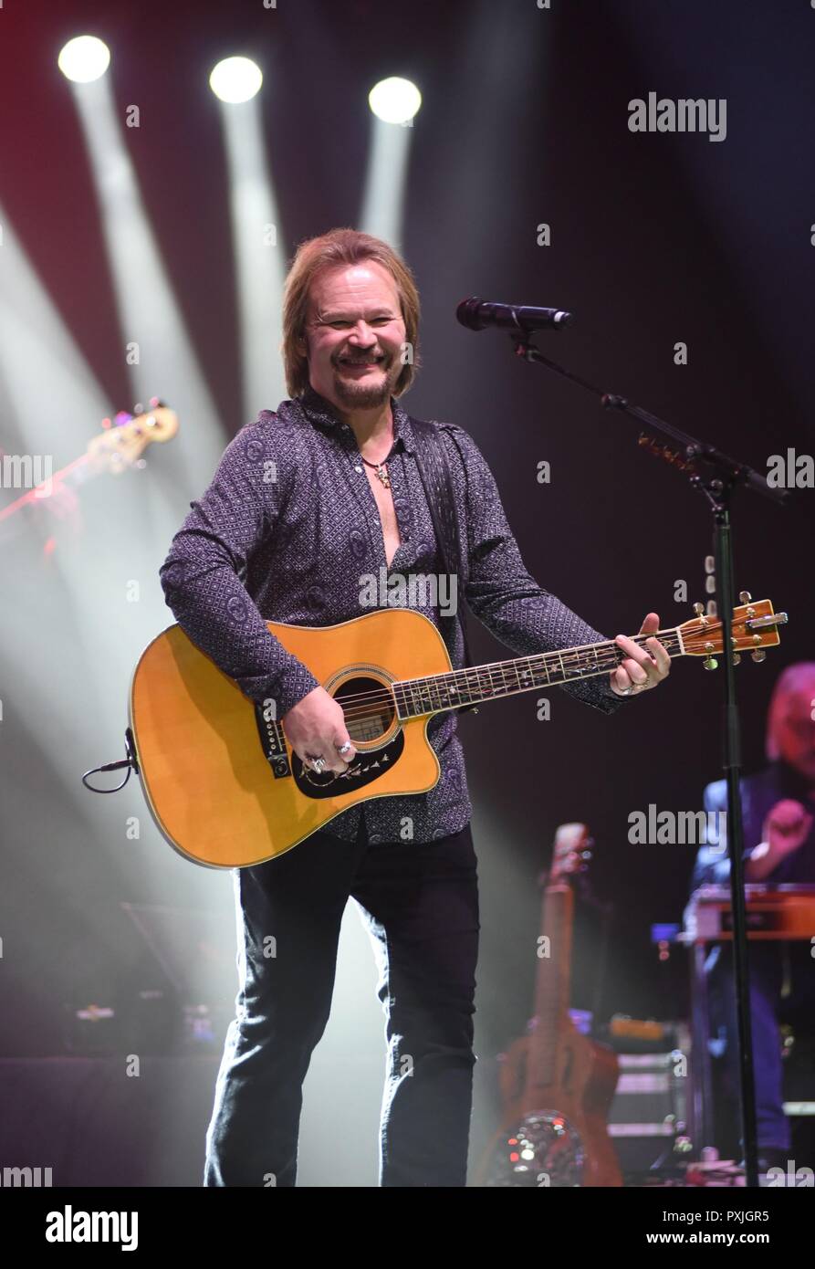 Rome, GA, USA. 19th Oct, 2018. Travis Tritt on stage for Travis Tritt ...
