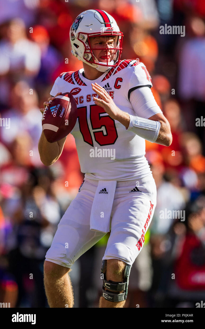 North carolina state wolf pack hi-res stock photography and images - Alamy
