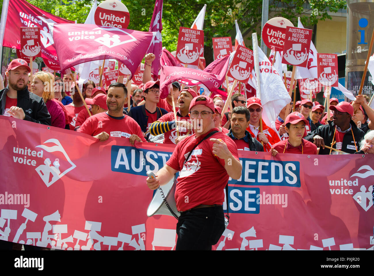 Melbourne, Australia, 23rd Oct, 2018. Workers marching in the Change ...