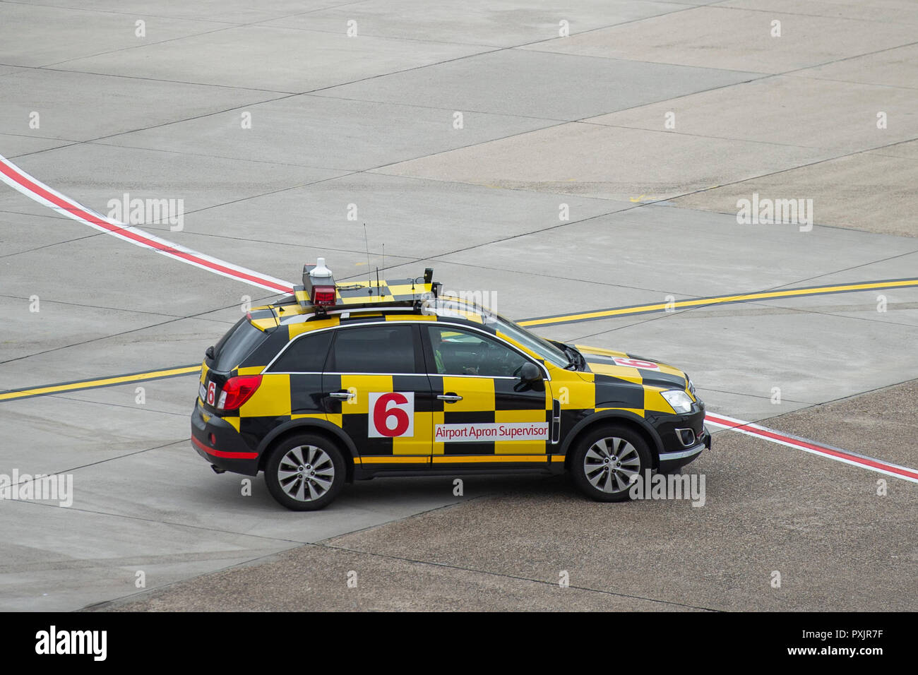 Duesseldorf, Germany. 23rd Oct, 2018. A "Follow me" car drives on the ...