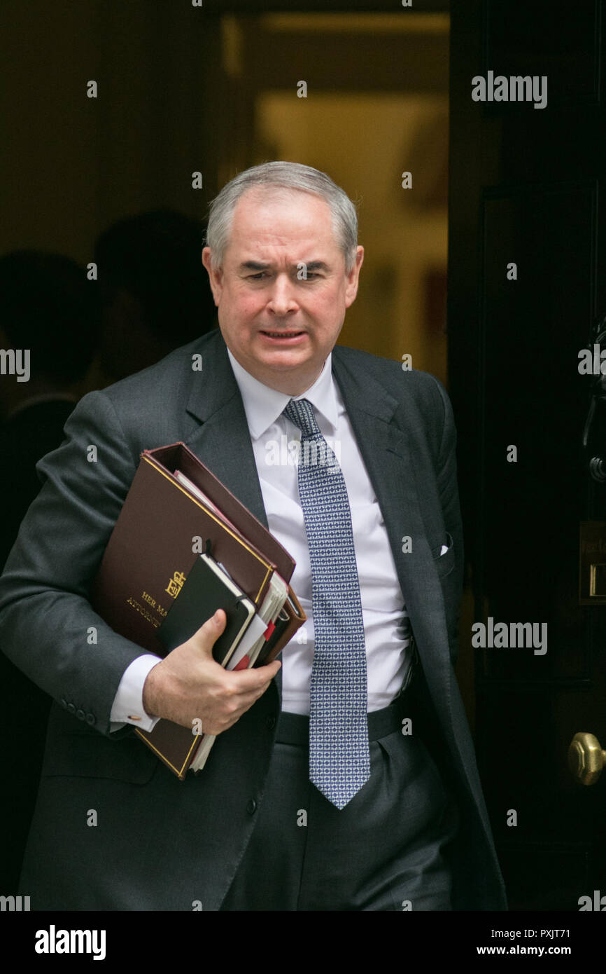 Geoffrey cox barrister hi-res stock photography and images - Alamy