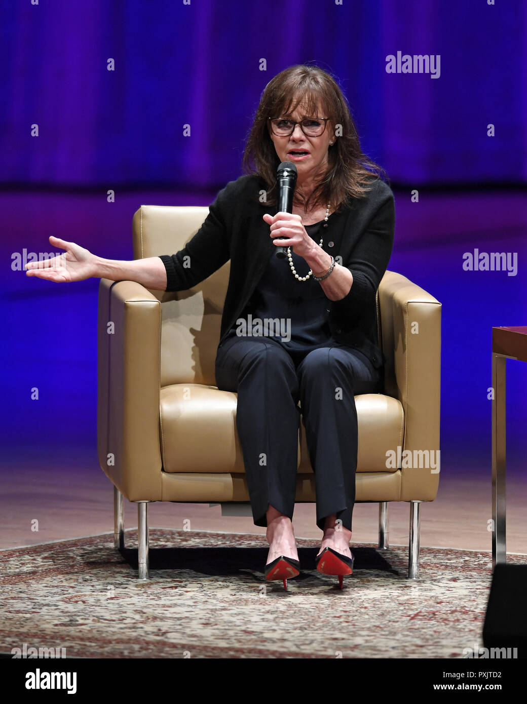Miami, FL, USA. 22nd Oct, 2018. Sally Field discusses her latest book ...
