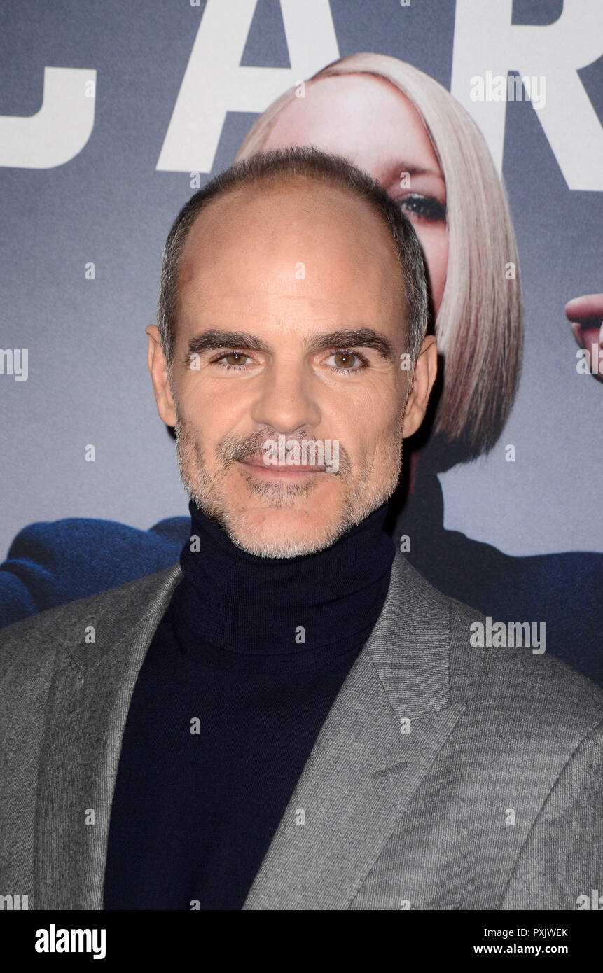 LOS ANGELES, CA - OCTOBER 22: Michael Kelly at the Season 6 premiere ...